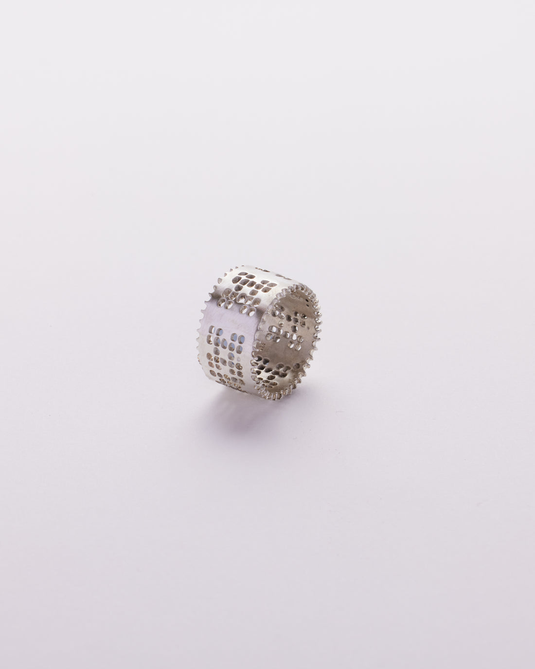 Weaver's Ring – Ames, Lizzie
